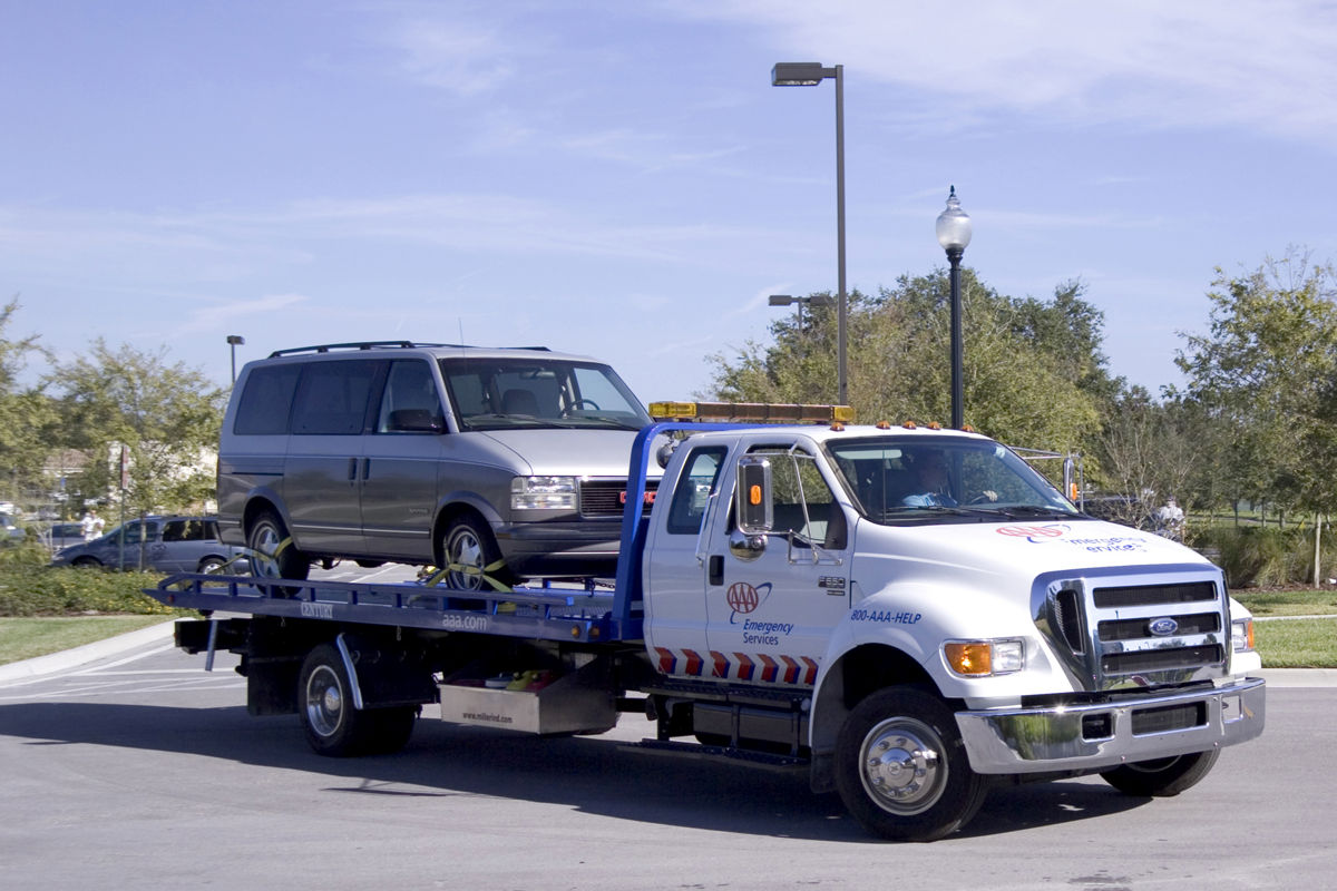 AAA Flat Tire Road Service - 24/7 Tire Change Emergency Assistance