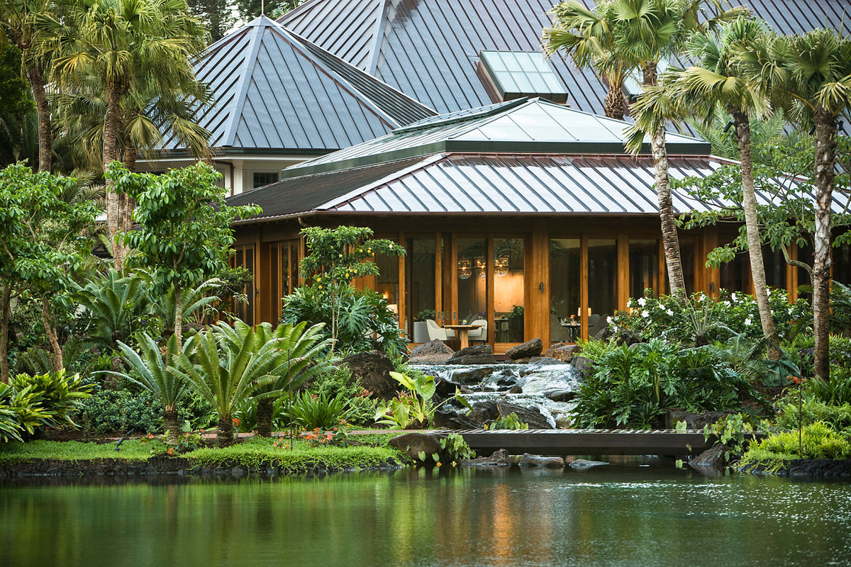 The Best Hawaiian Resorts for Each Kind of Traveler