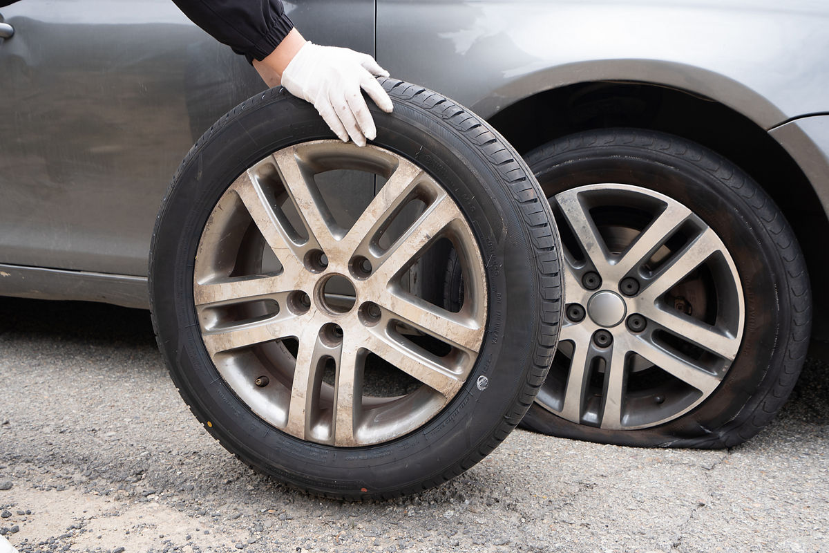 AAA Car Lockout Service - 24/7 Vehicle Locksmith Assistance