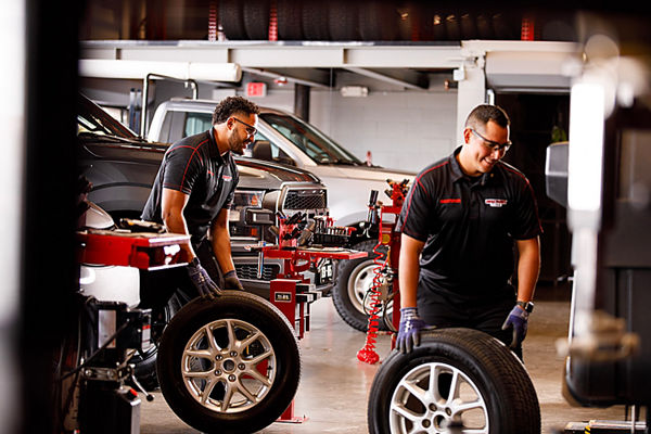 Discount Tire & America's Tire Deals & Promotions | AAA